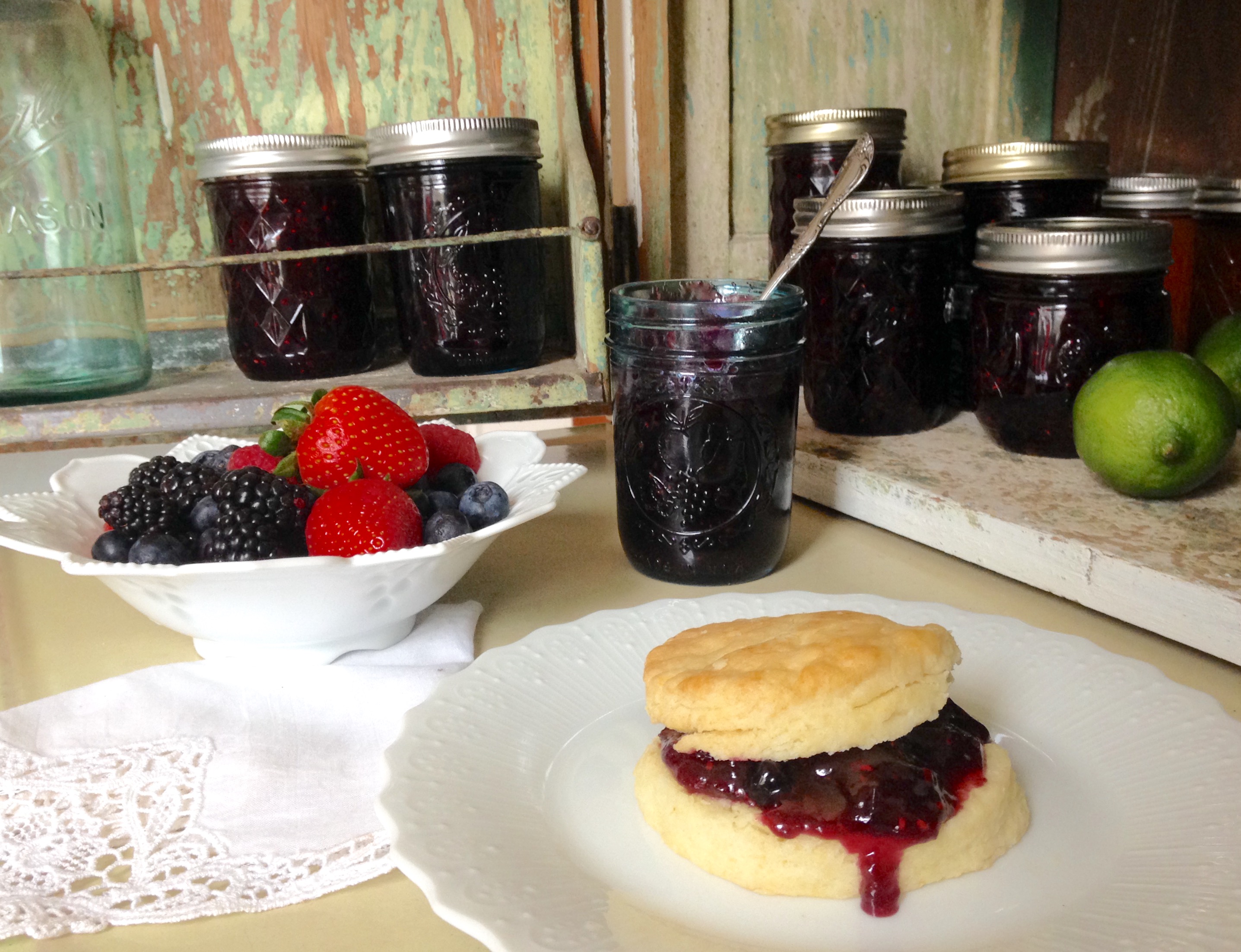 Perfect Mixed Berry Jam With No Added Pectin – Digging Food
